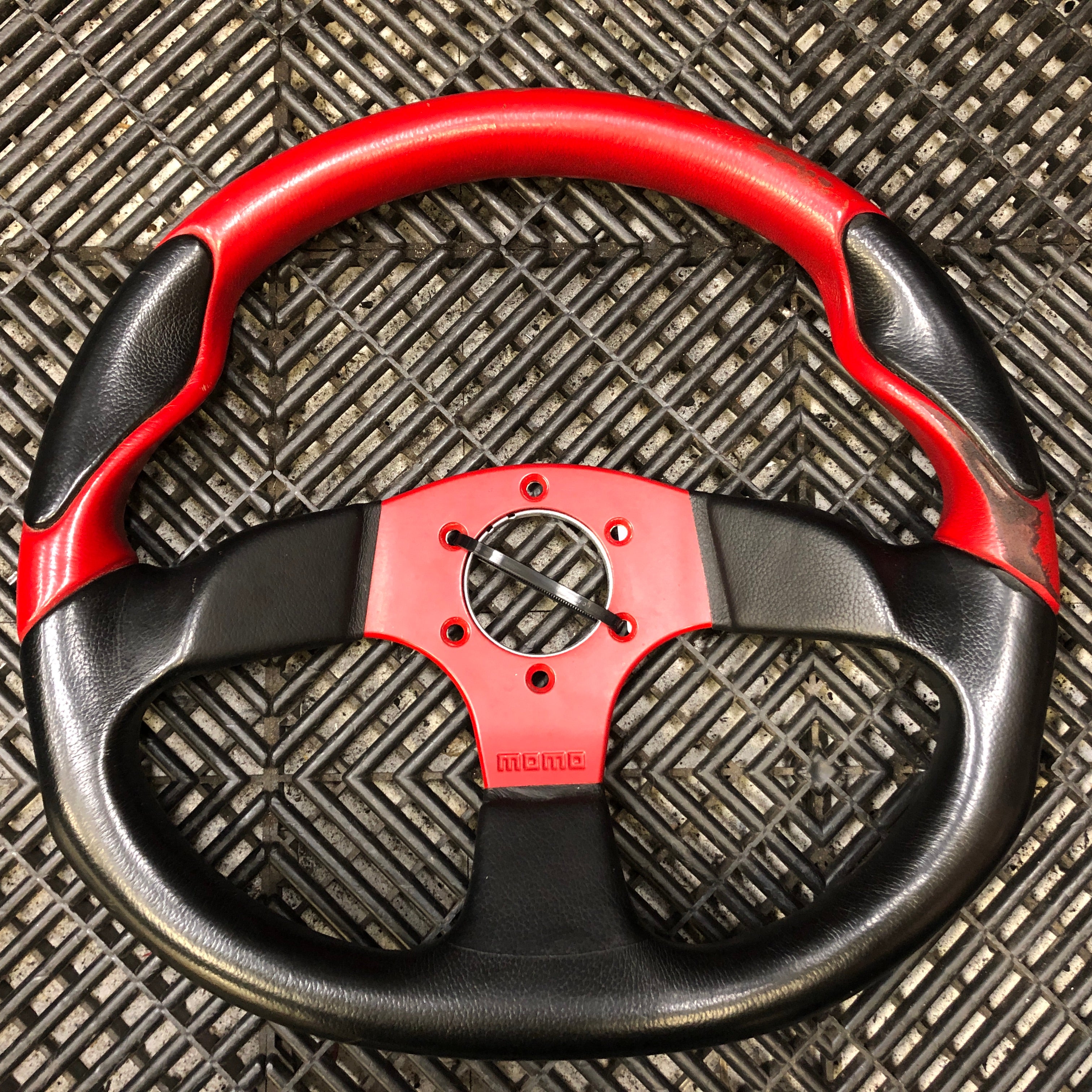 MOMO Commando 2 #2503J | UP GARAGE Garden Grove