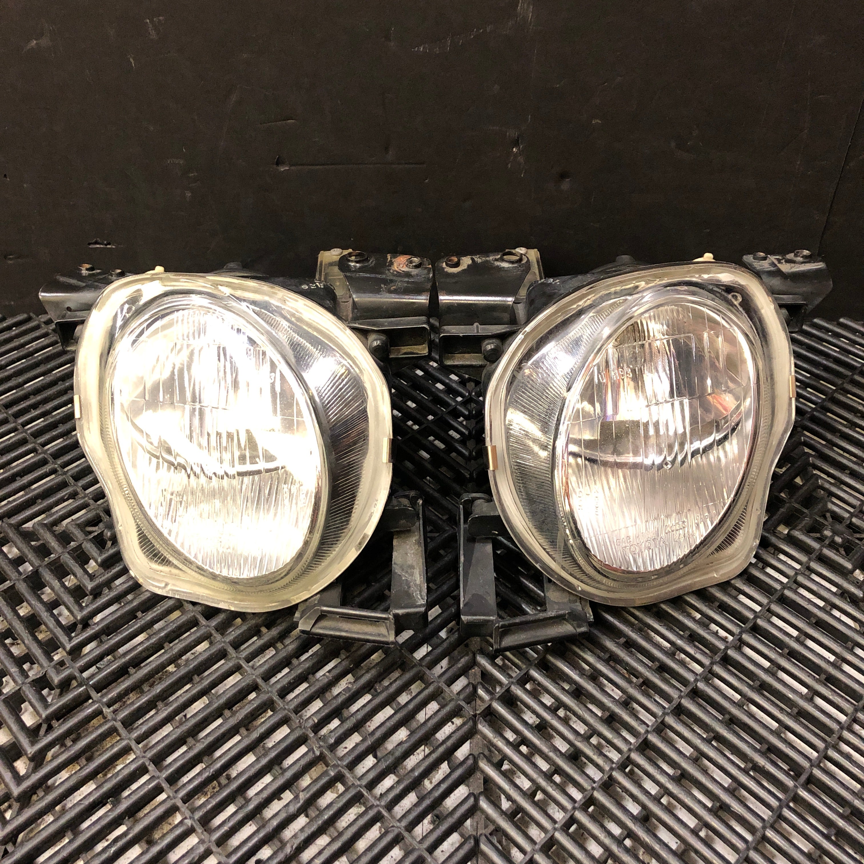 ★MEGA SALE★ LEXUS SC300 / SC400 High beam lens #0911 | UP GARAGE Garden ...