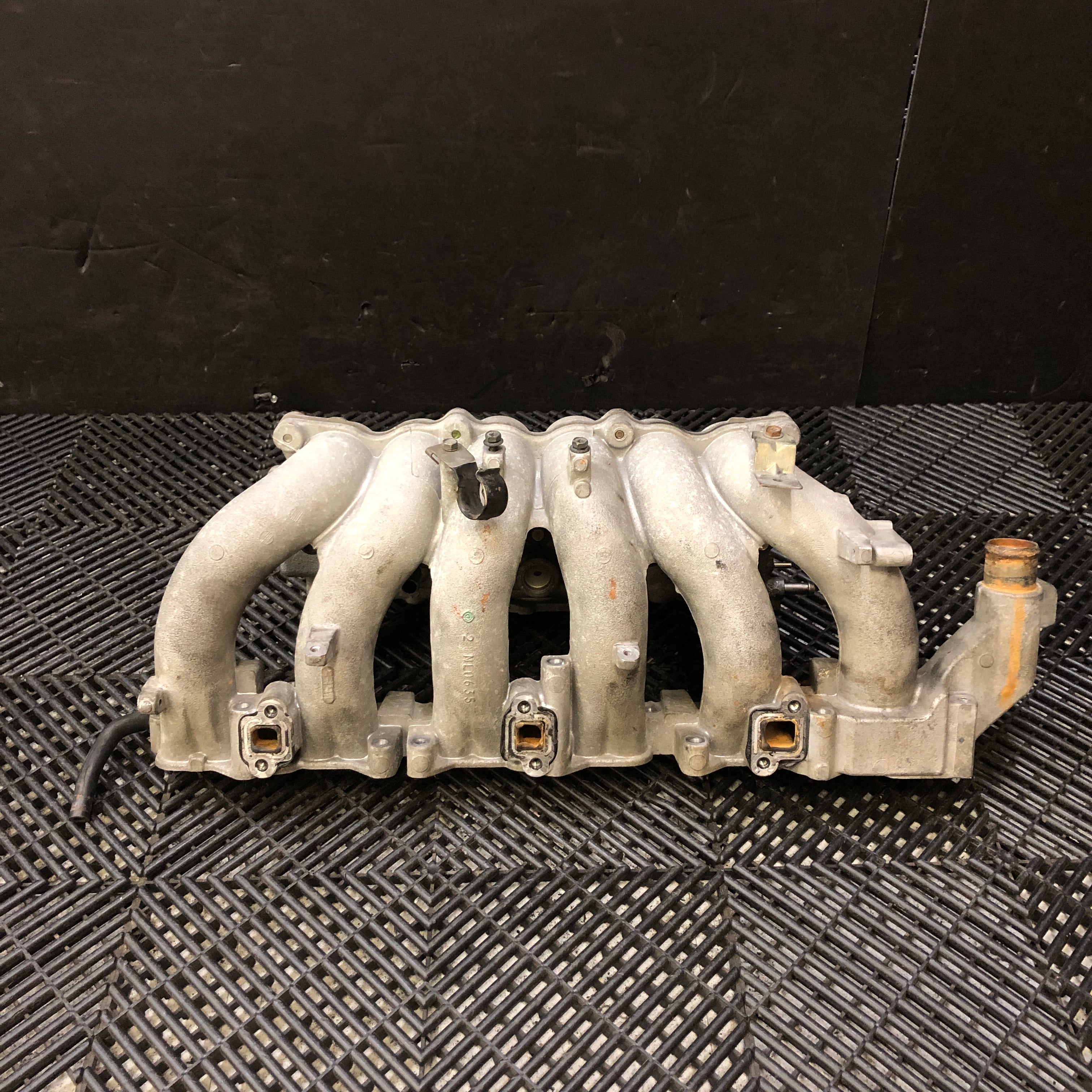 Nissan RB25DET OEM Intake Manifold #0404 | UP GARAGE Garden Grove