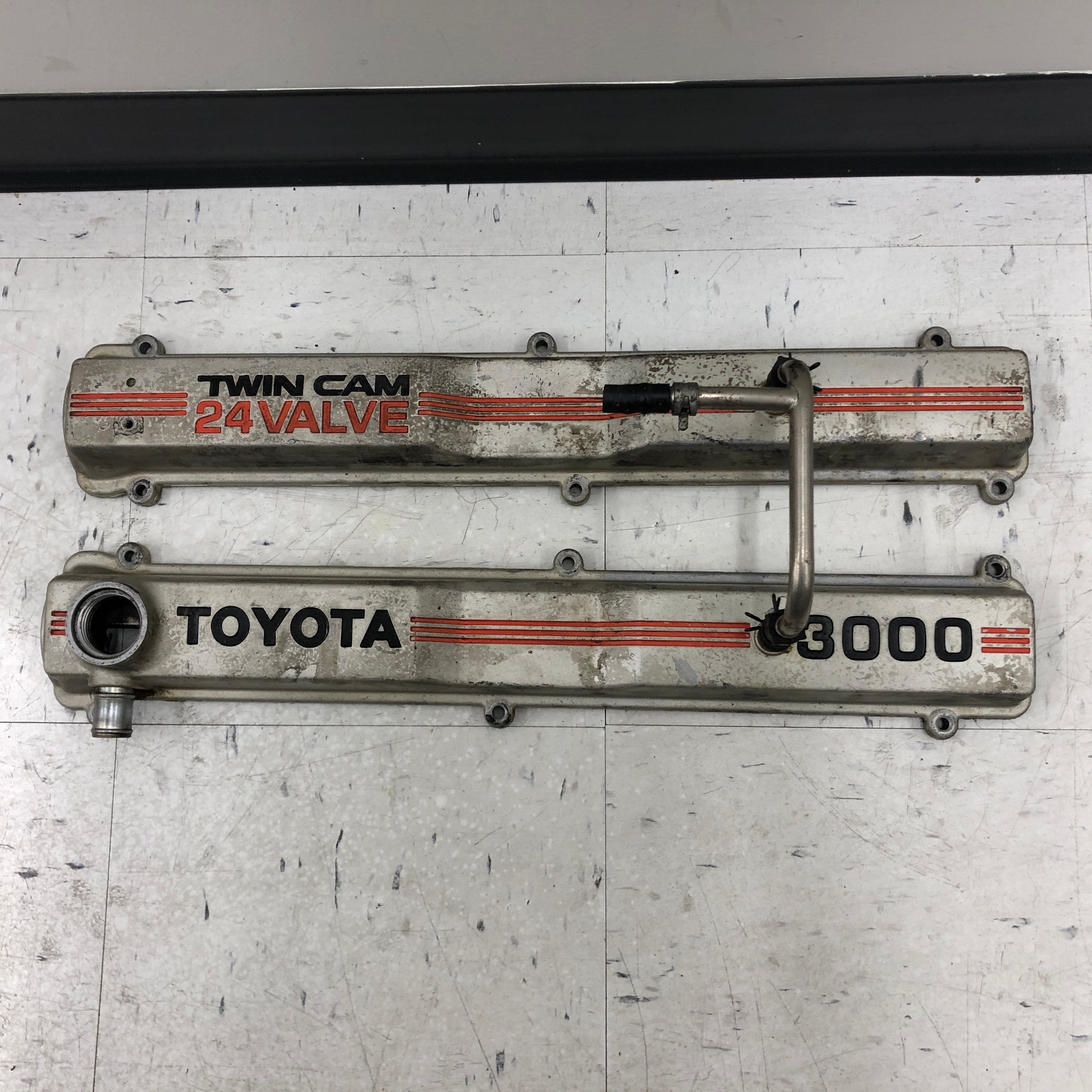 Toyota 7M-GE Valve Cover #0925 | UP GARAGE Garden Grove
