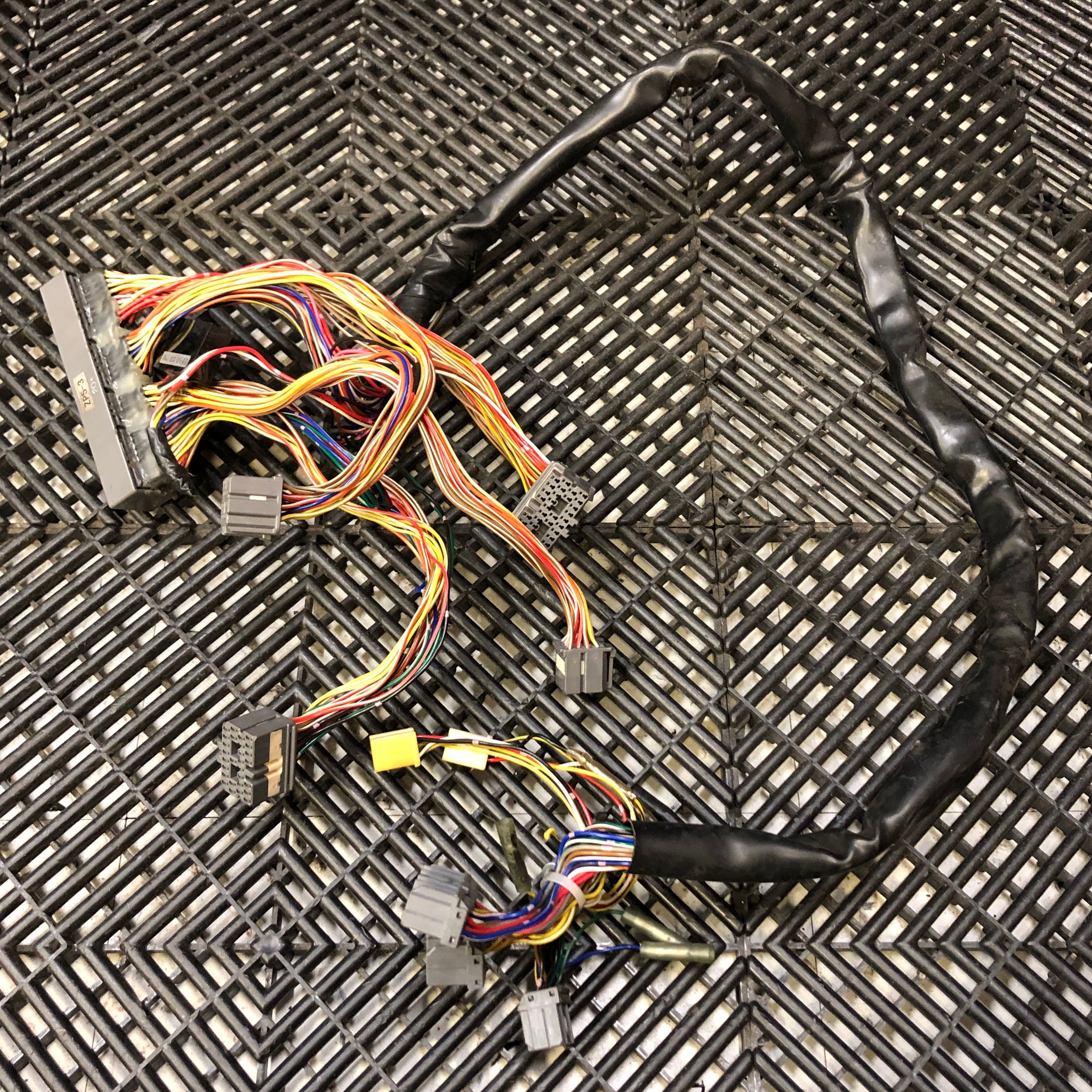 HKS Vpro ECU Vehicle Specific Harness ZP5-3 - MAZDA #1116 | UP GARAGE ...