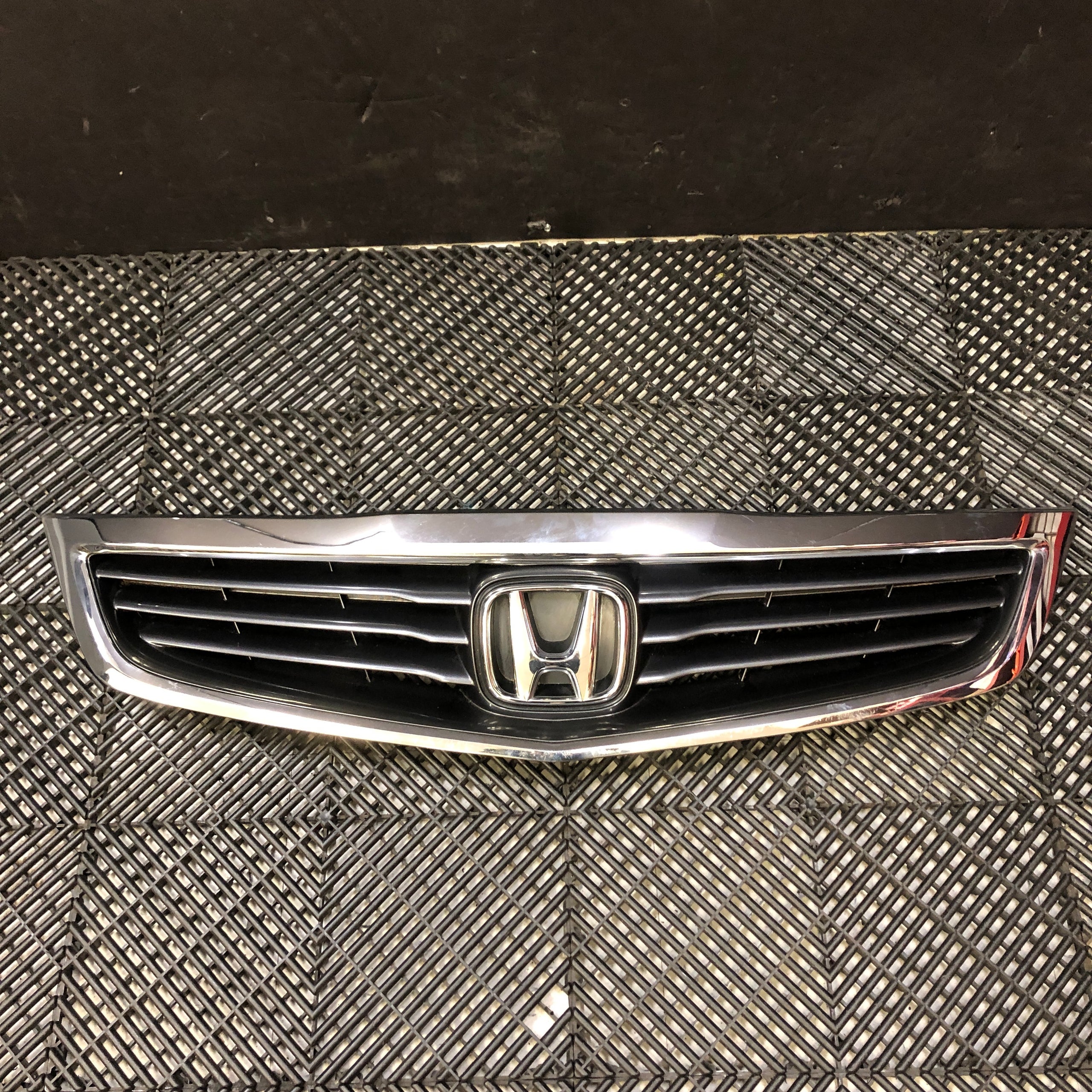 Honda Inspire (Accord) 03-07 JDM Grille #0122 | UP GARAGE Garden Grove