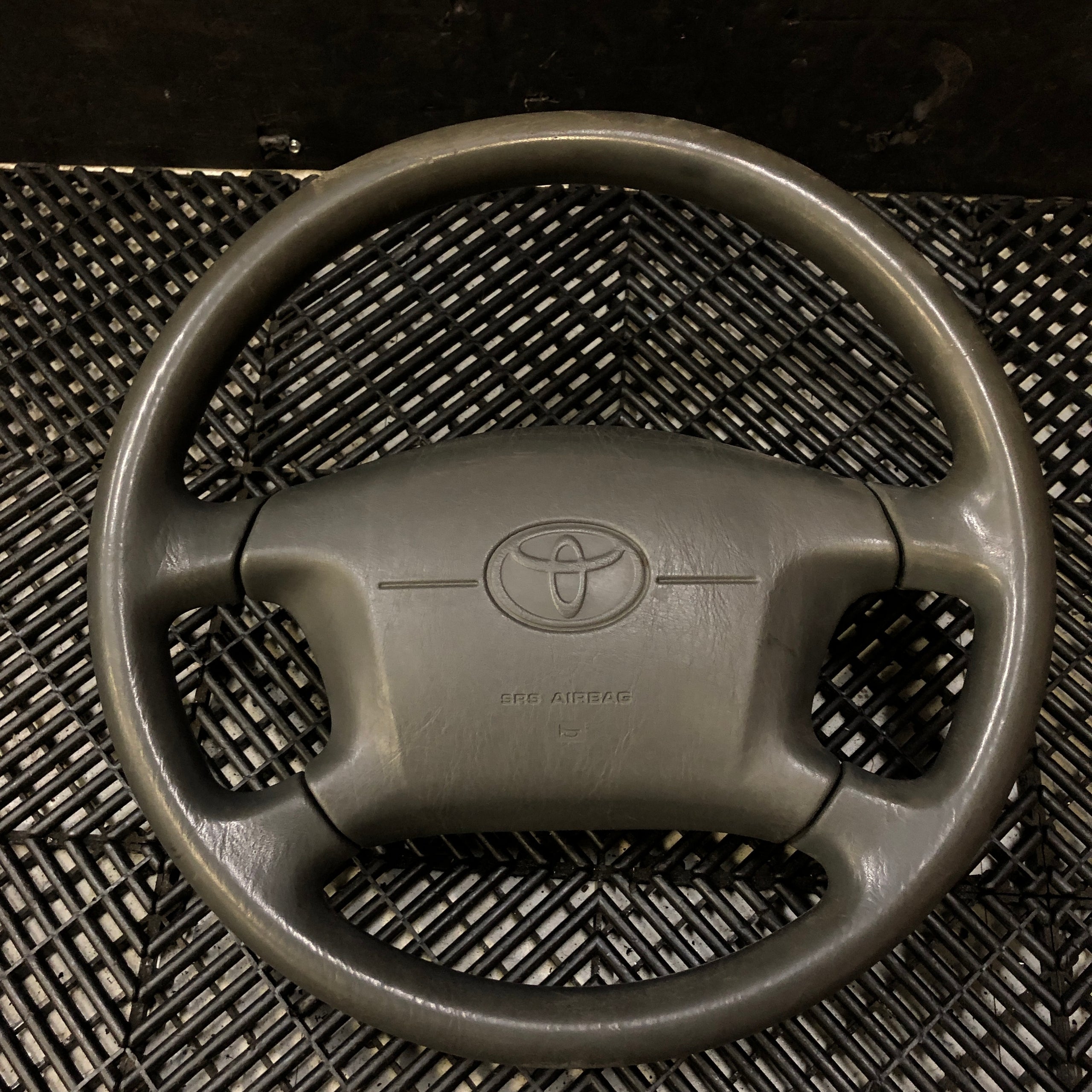 Toyota JZX100 Chaser Avante OEM Steering Wheel #0217 | UP GARAGE Garden ...